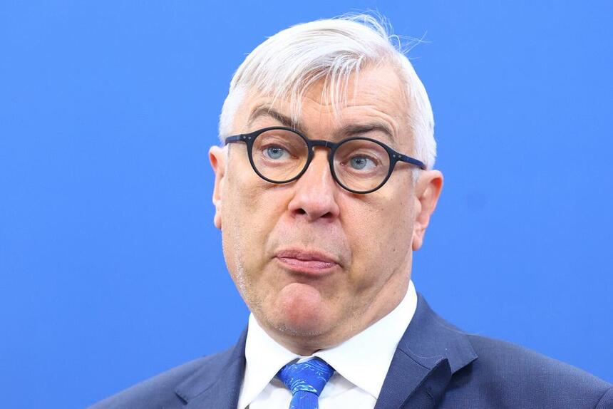 Roman Giertych wstępuje do partii. "Wniosę nie tylko lekki odcień ...