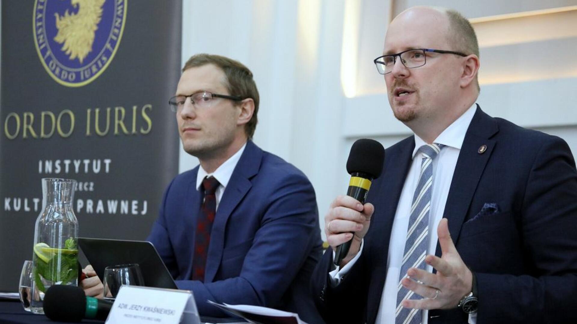 "Idą po nasze dzieci". Ordo Iuris zaczyna nową batalię. Wojewoda ...